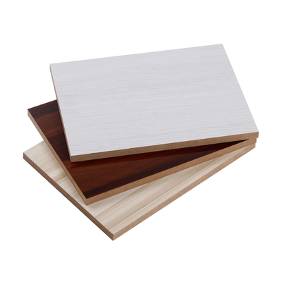 Двухгранная 18 мм белая меламинная панель MDF 2440 мм х 1220 мм